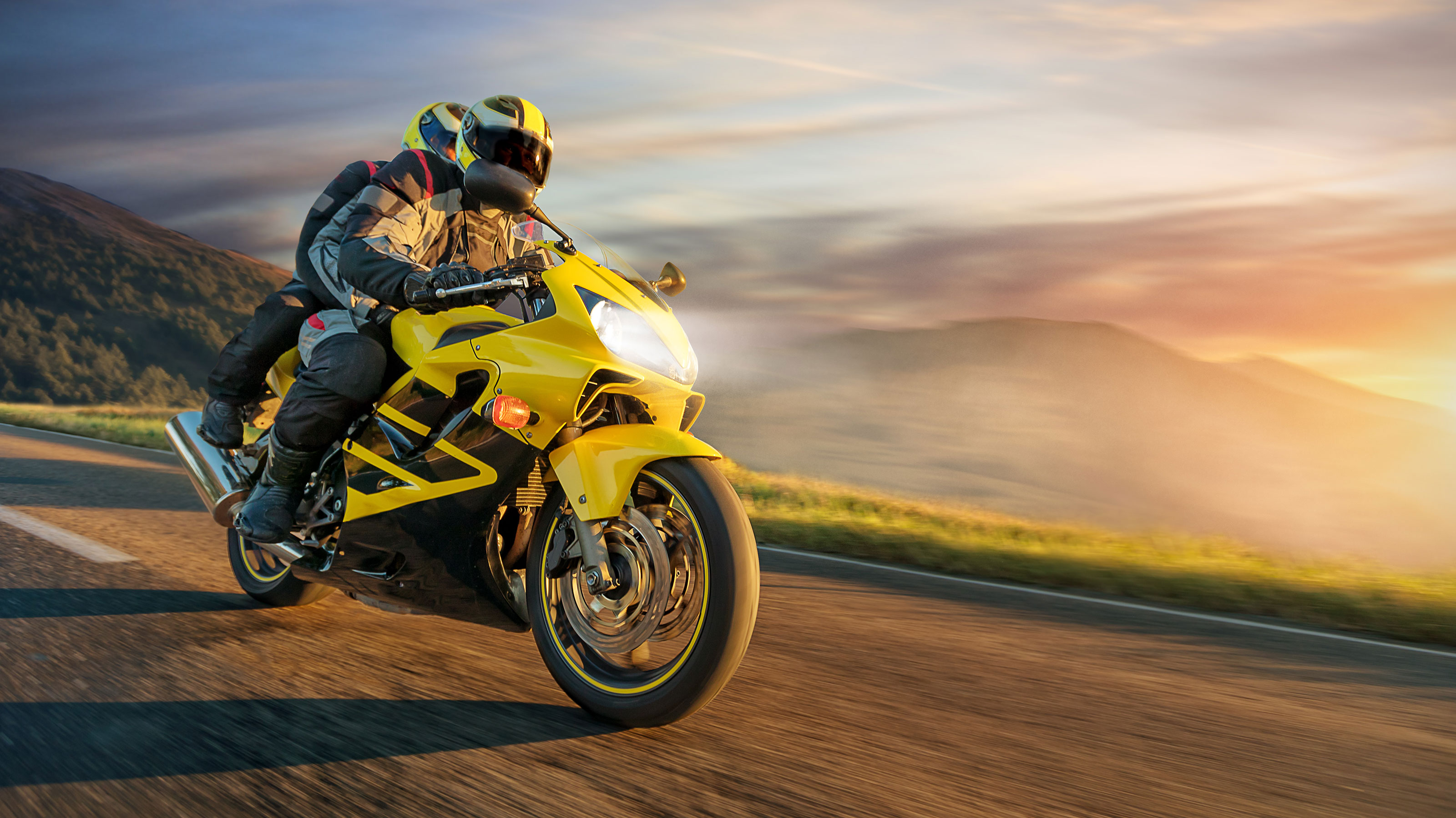 Engine Oil for Two Wheelers - Important Features